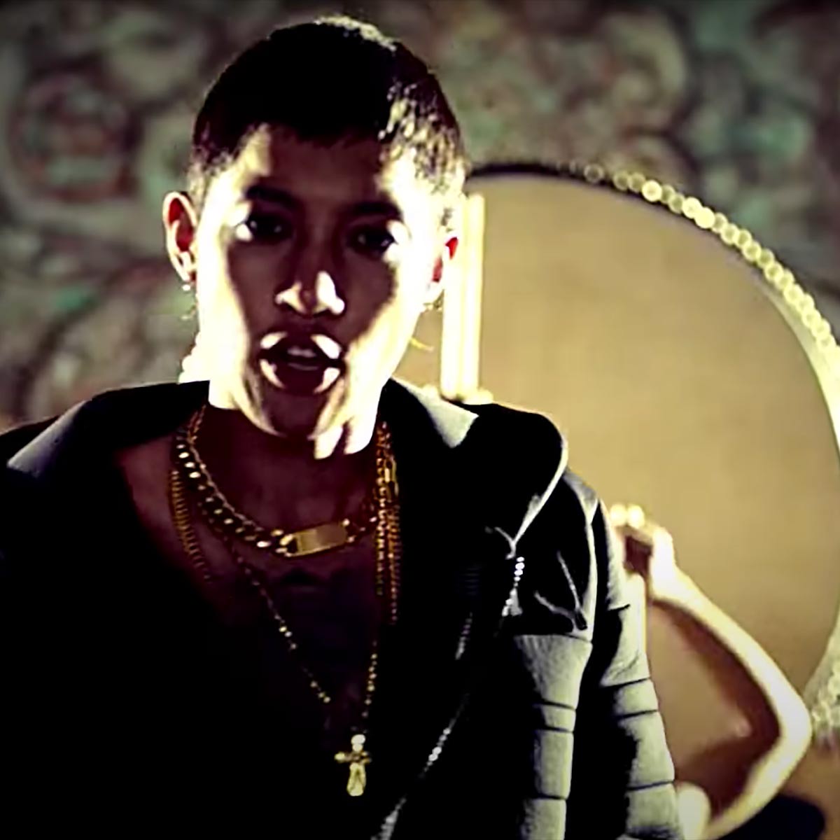 Play GeeGee | Piano Music Sheet on Virtual Piano