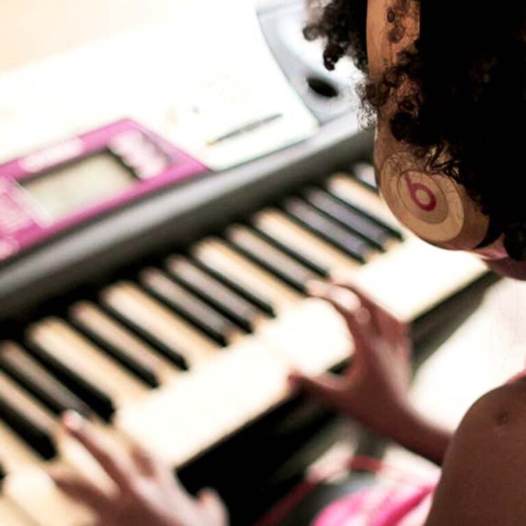 Remote Learning Tools for Teachers | E-Learning Classroom | Virtual Piano